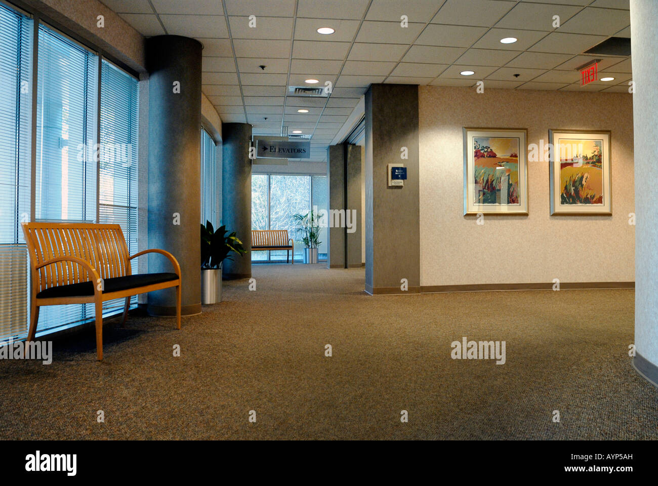 Waiting area in a Business lobby Stock Photo - Alamy