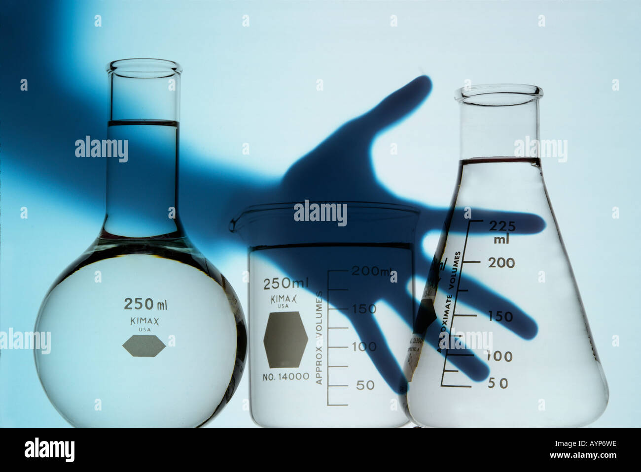 Medical beakers hi-res stock photography and images - Alamy