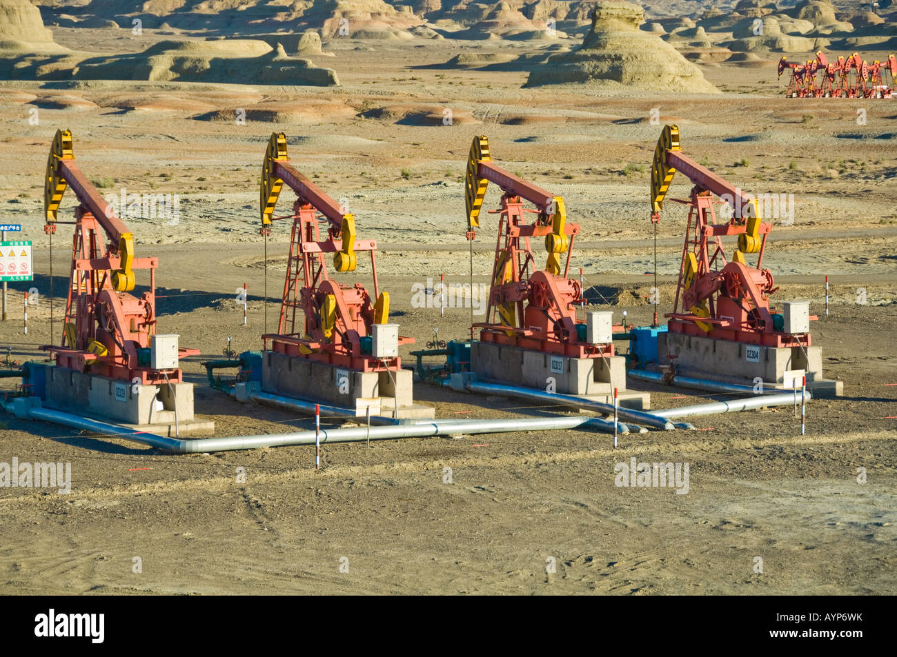 Oil Wells in the Gobi Desert in China Stock Photo - Alamy