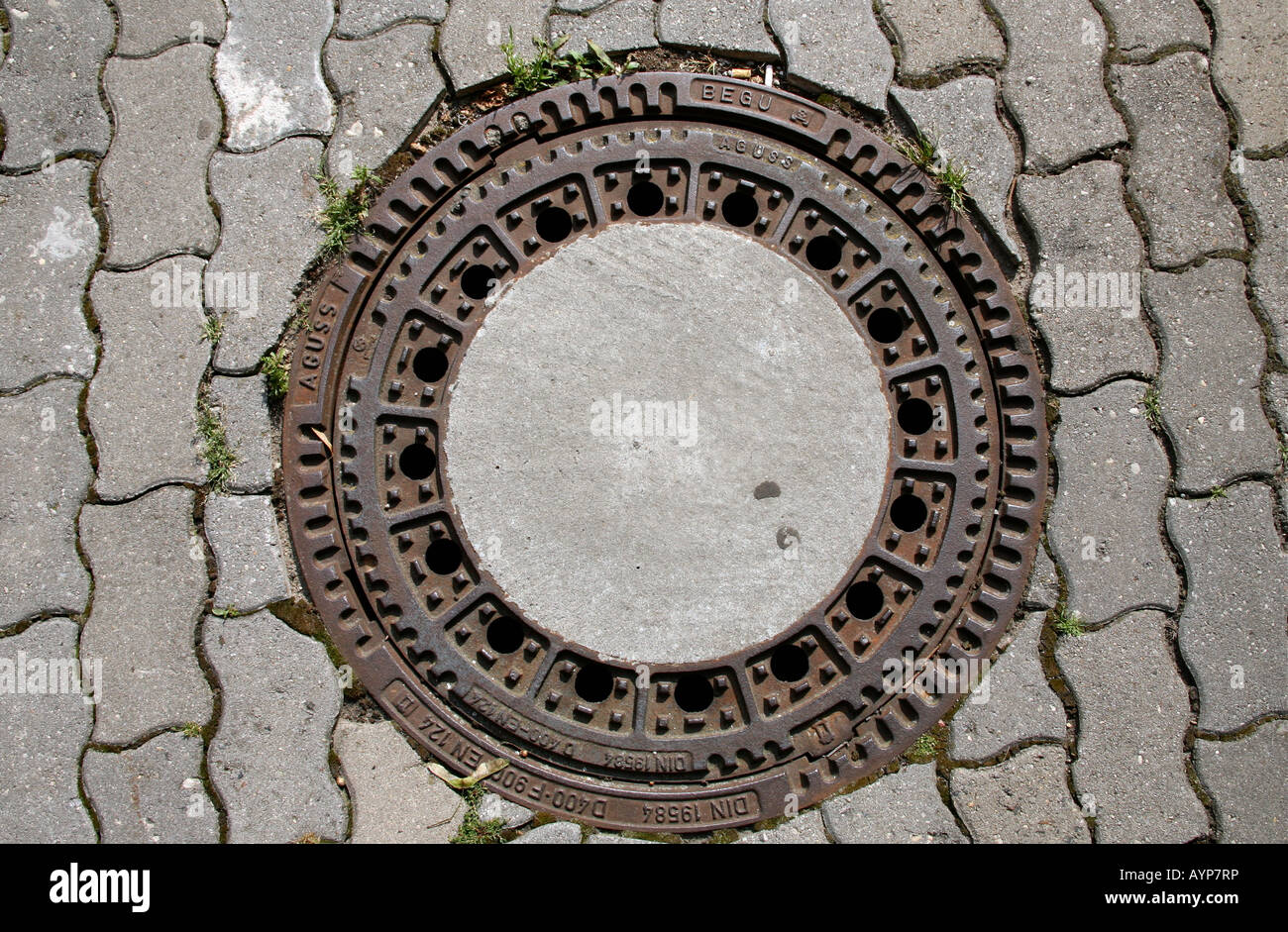 Norway manhole cover hi-res stock photography and images - Alamy