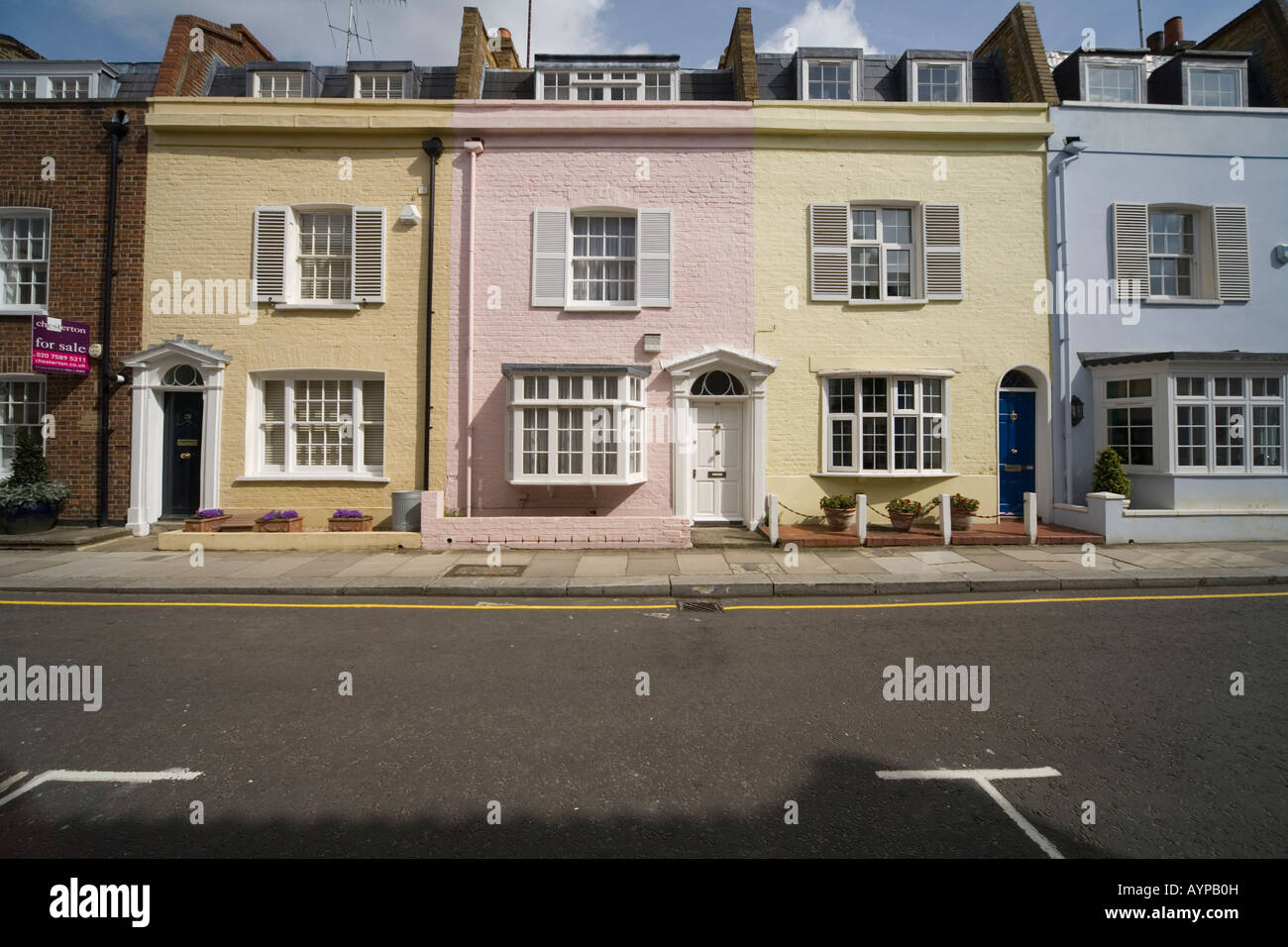 Coloured Houses in Chelsea London SW3 Stock Photo - Alamy