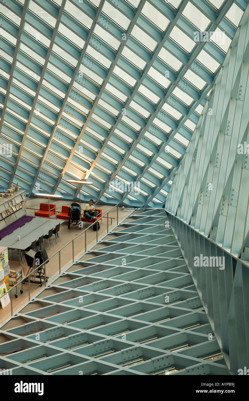 Seattle public central library hi-res stock photography and images - Alamy