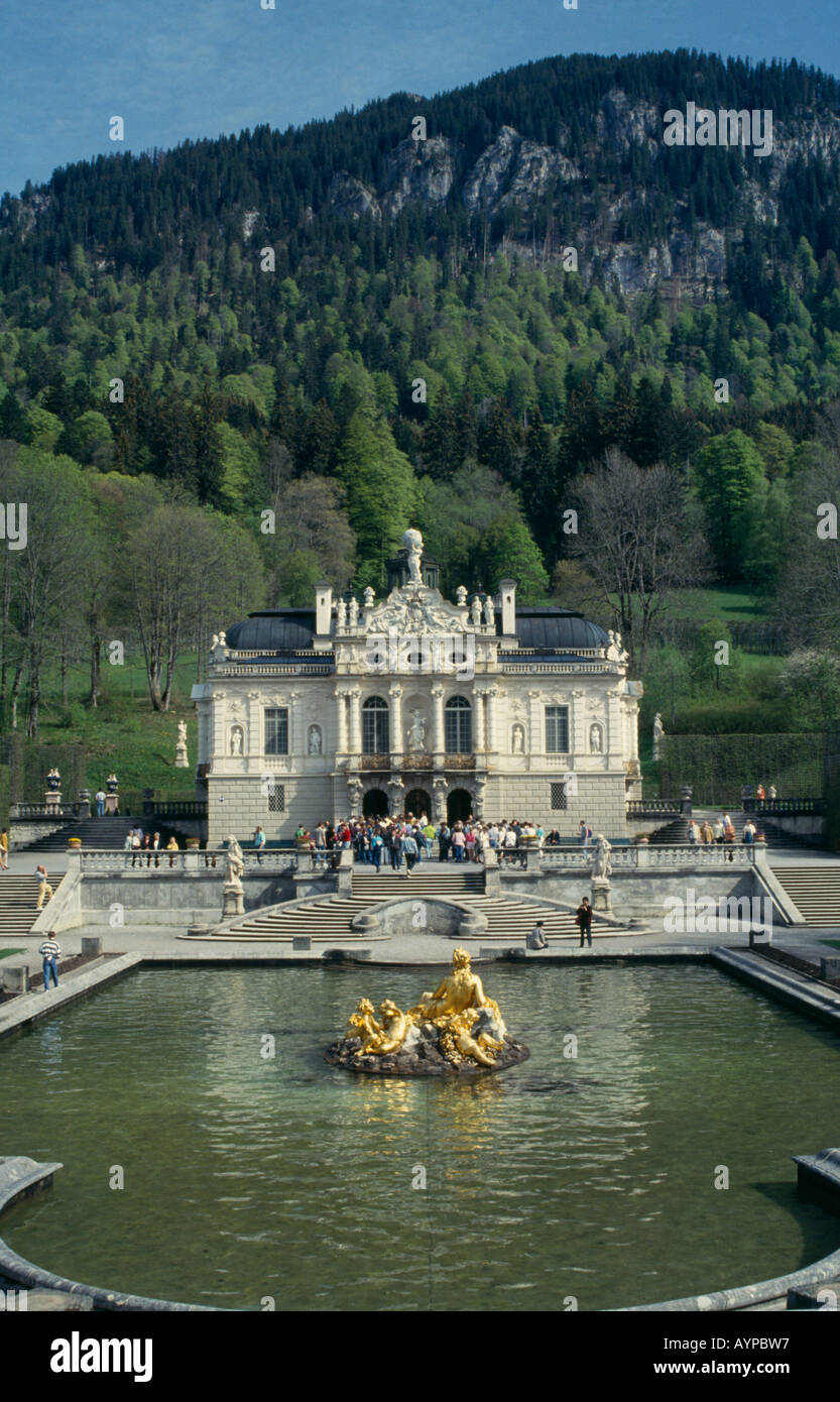 GERMANY Bavaria Bayern Schloss Linderhof Palace exterior Tourists ...