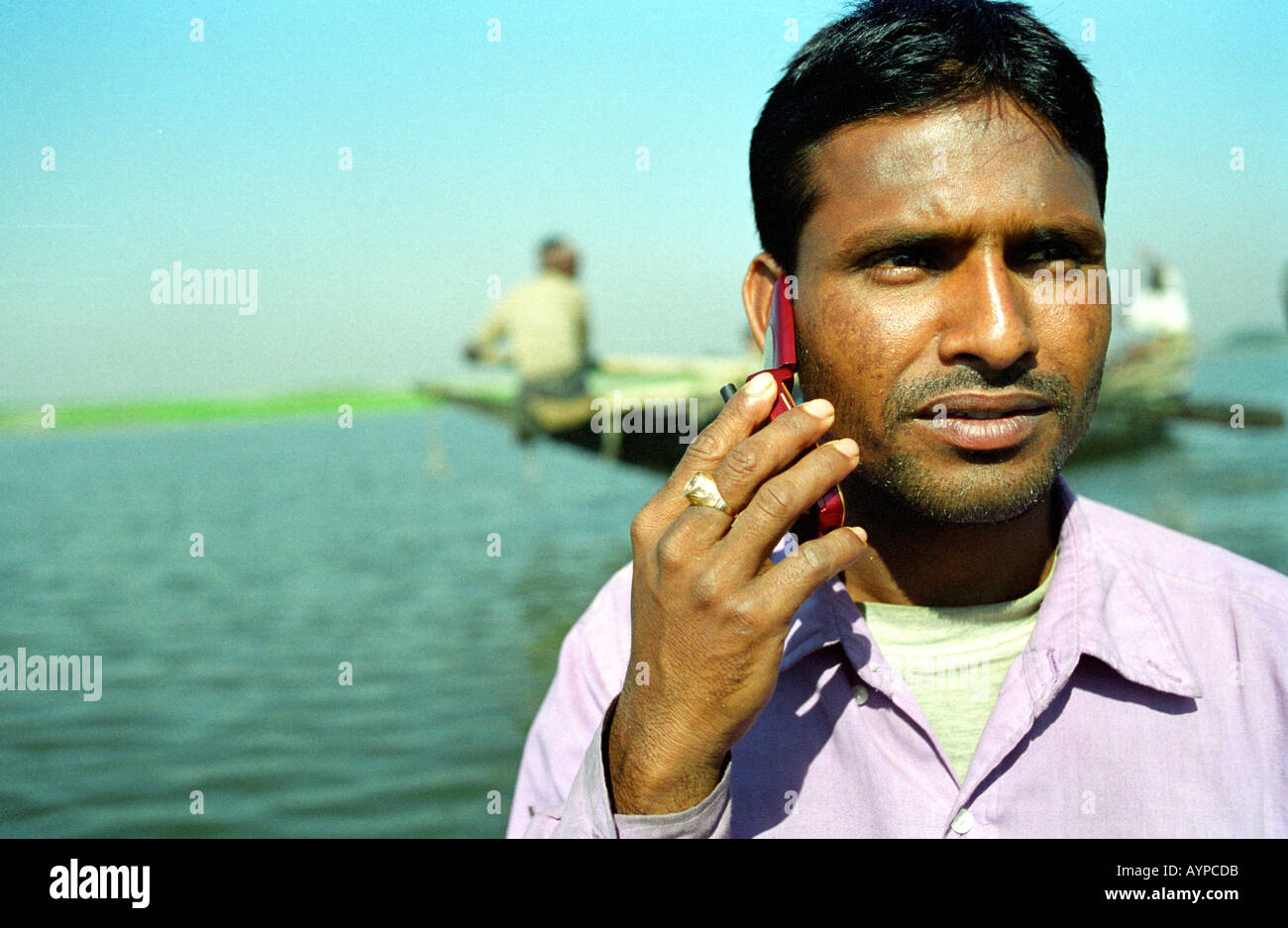 Bangladesh river gypsies boat hi-res stock photography and images - Alamy