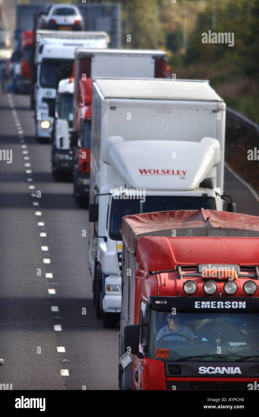 HEAVY TRAFFIC ON THE M5 NEAR THE M50 JUNCTION IN WORCESTERSHIRE UK SEP ...