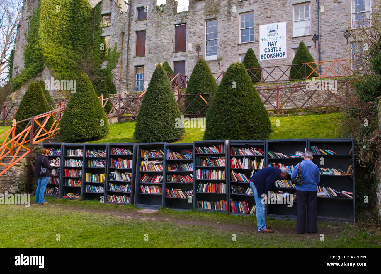 Hay on wye castle books hi-res stock photography and images - Alamy