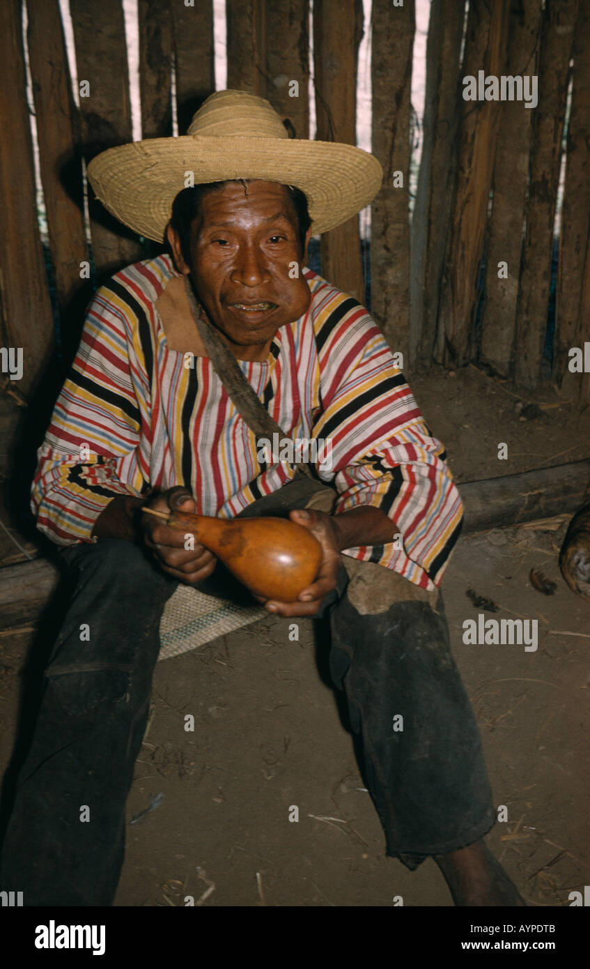 COLOMBIA Sierra de Perija Yuko Motilon Stock Photo - Alamy