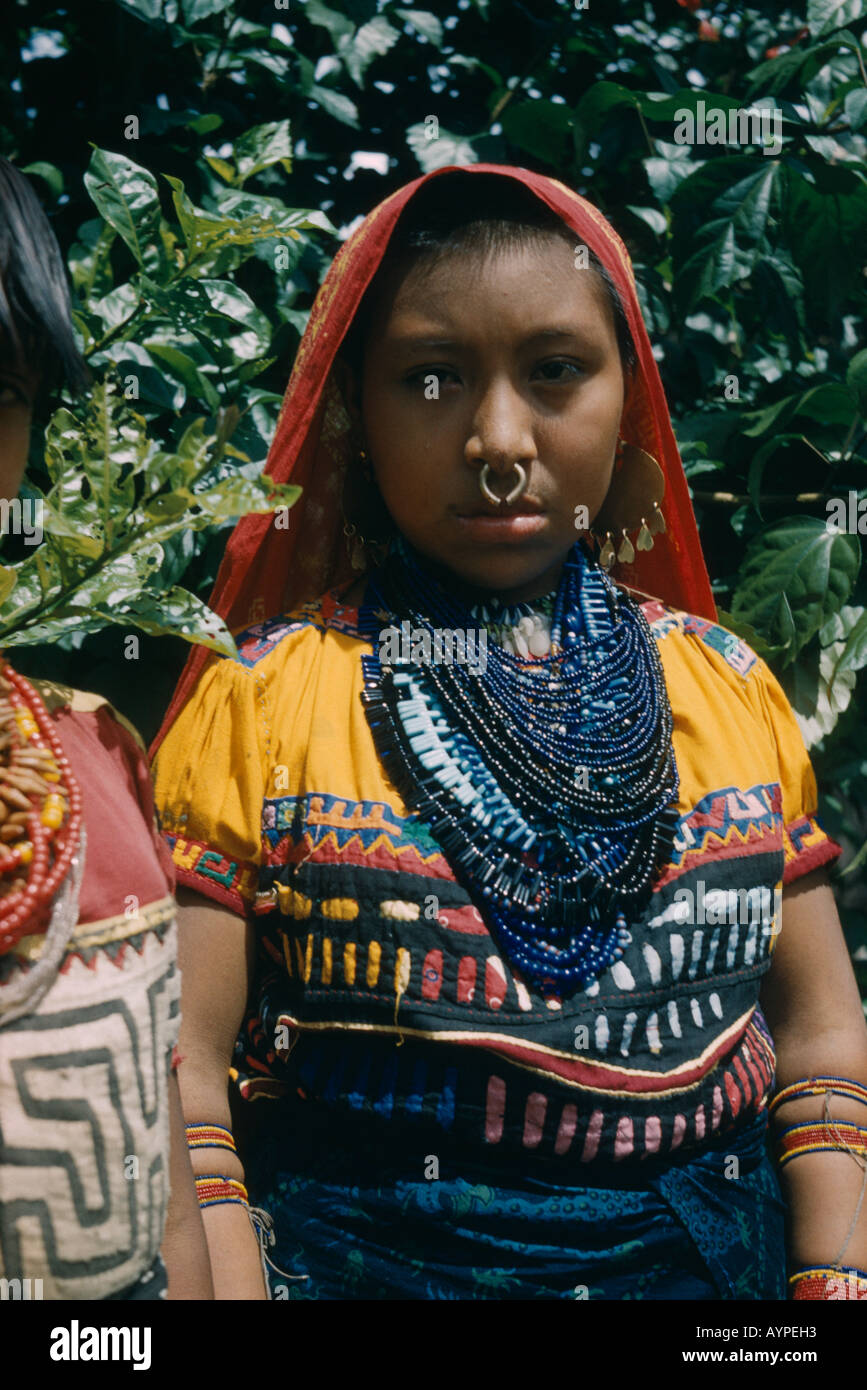 COLOMBIA Arquia Cuna Tribe Stock Photo - Alamy