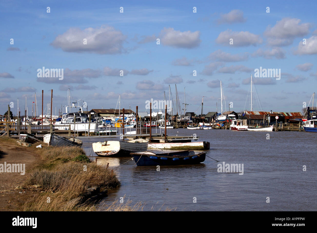 THE RIVER BLYTH AT WALBERSWICK. SUFFOLK. ENGLAND Stock Photo - Alamy