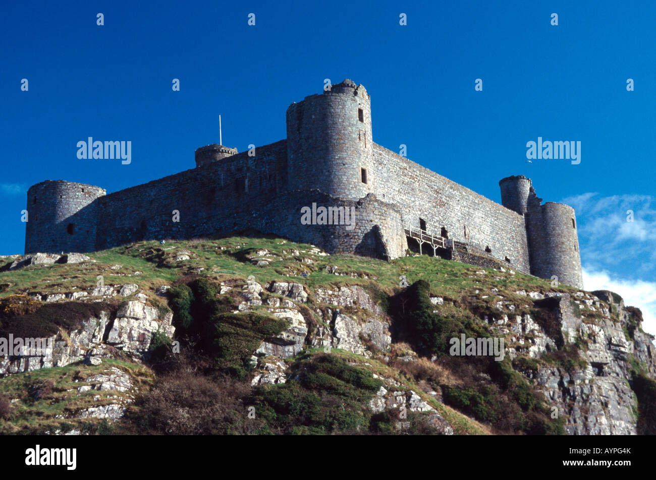 harlech castle snowdonia wales Stock Photo - Alamy