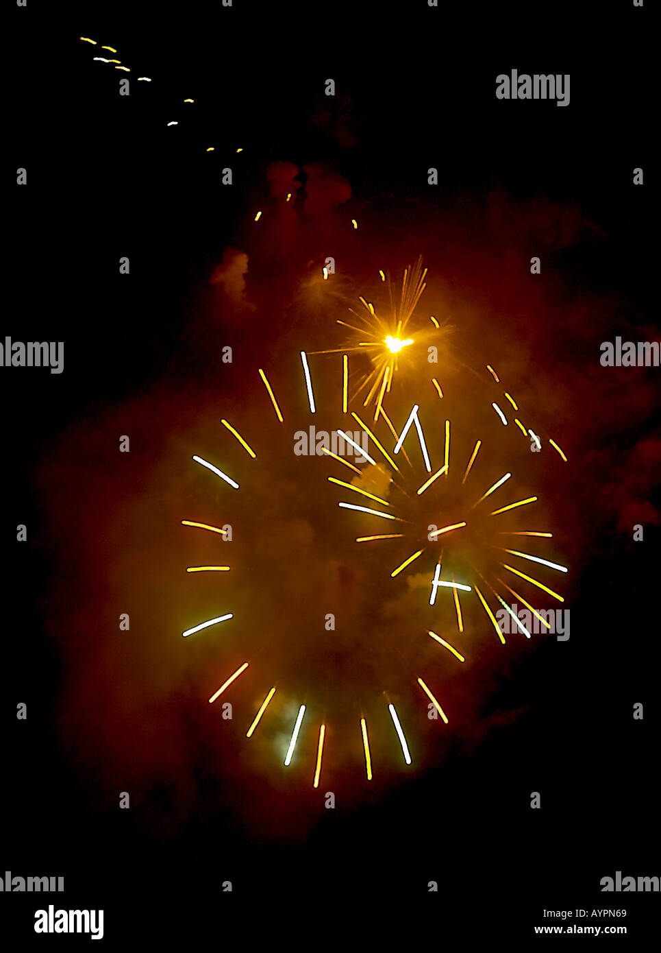 Fire crackers bursting in sky hi-res stock photography and images - Alamy
