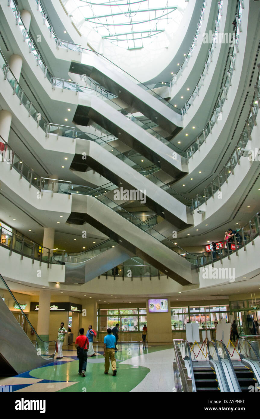 Multi story shopping mall atrium new hi-res stock photography and ...