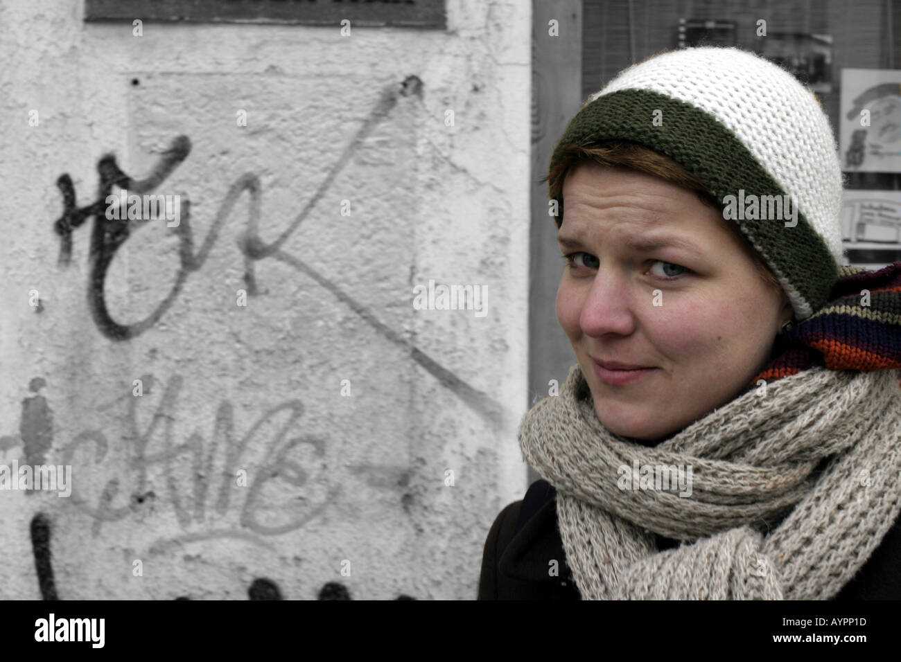 Suspicious people hi-res stock photography and images - Alamy