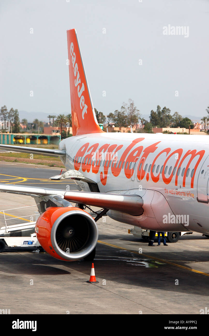 Logo easyjet hi-res stock photography and images - Alamy