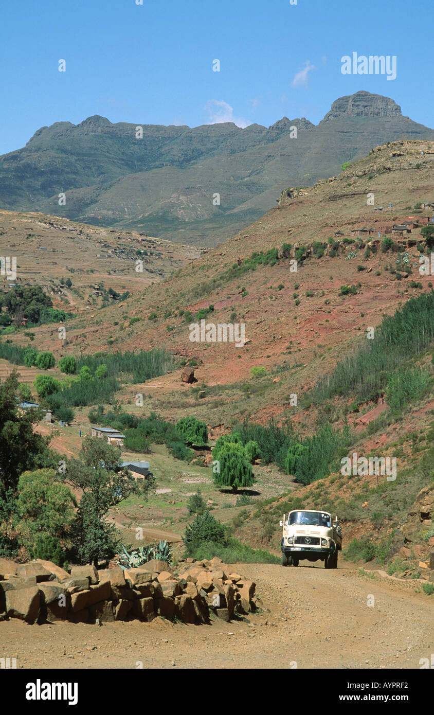 Truck loaded humanitarian aid hi-res stock photography and images - Alamy