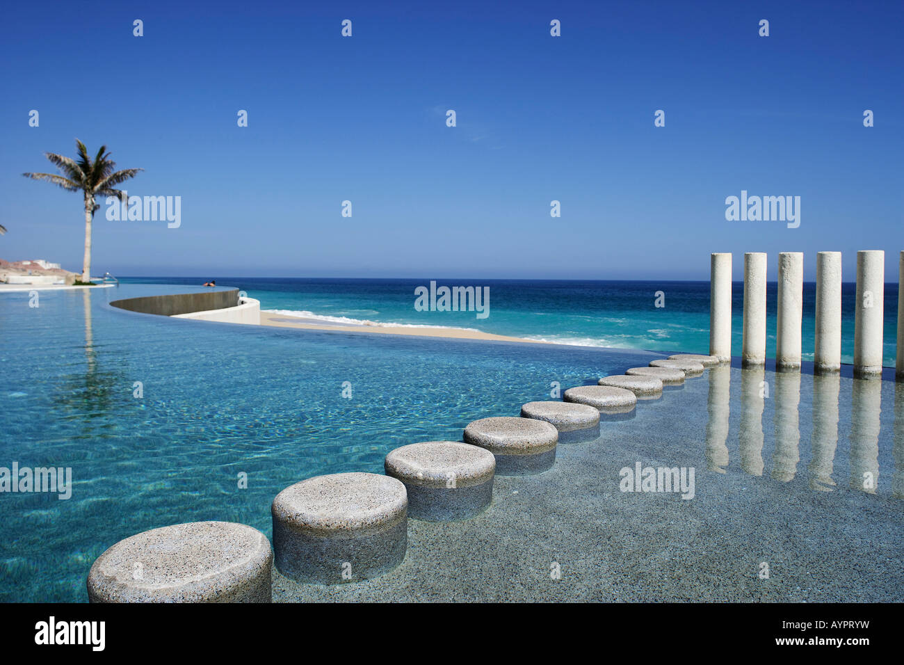 Los cabos mexico pool hi-res stock photography and images - Alamy