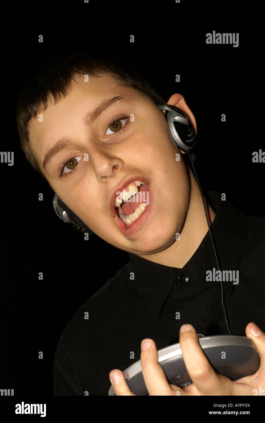 Sing along sounds of music hi-res stock photography and images - Alamy