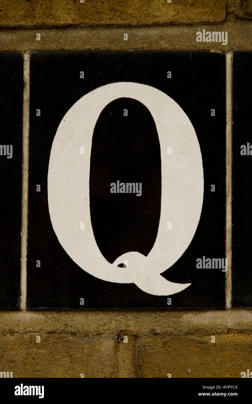 West hampstead london sign hi-res stock photography and images - Alamy