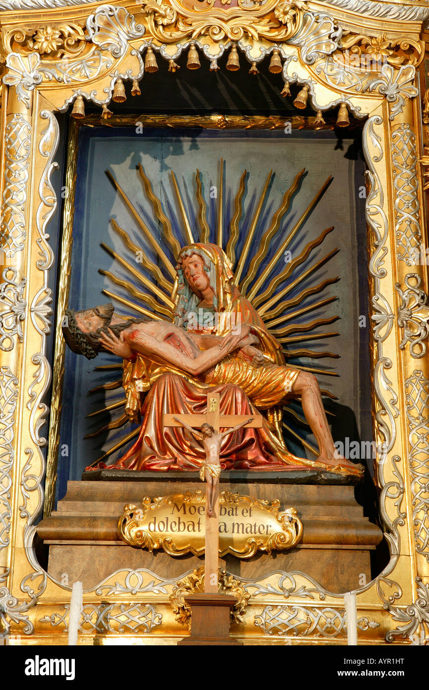 Pieta jesus christus hi-res stock photography and images - Alamy