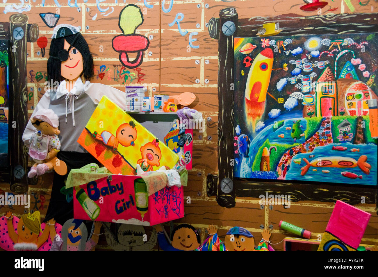 Student artwork display hi-res stock photography and images - Alamy