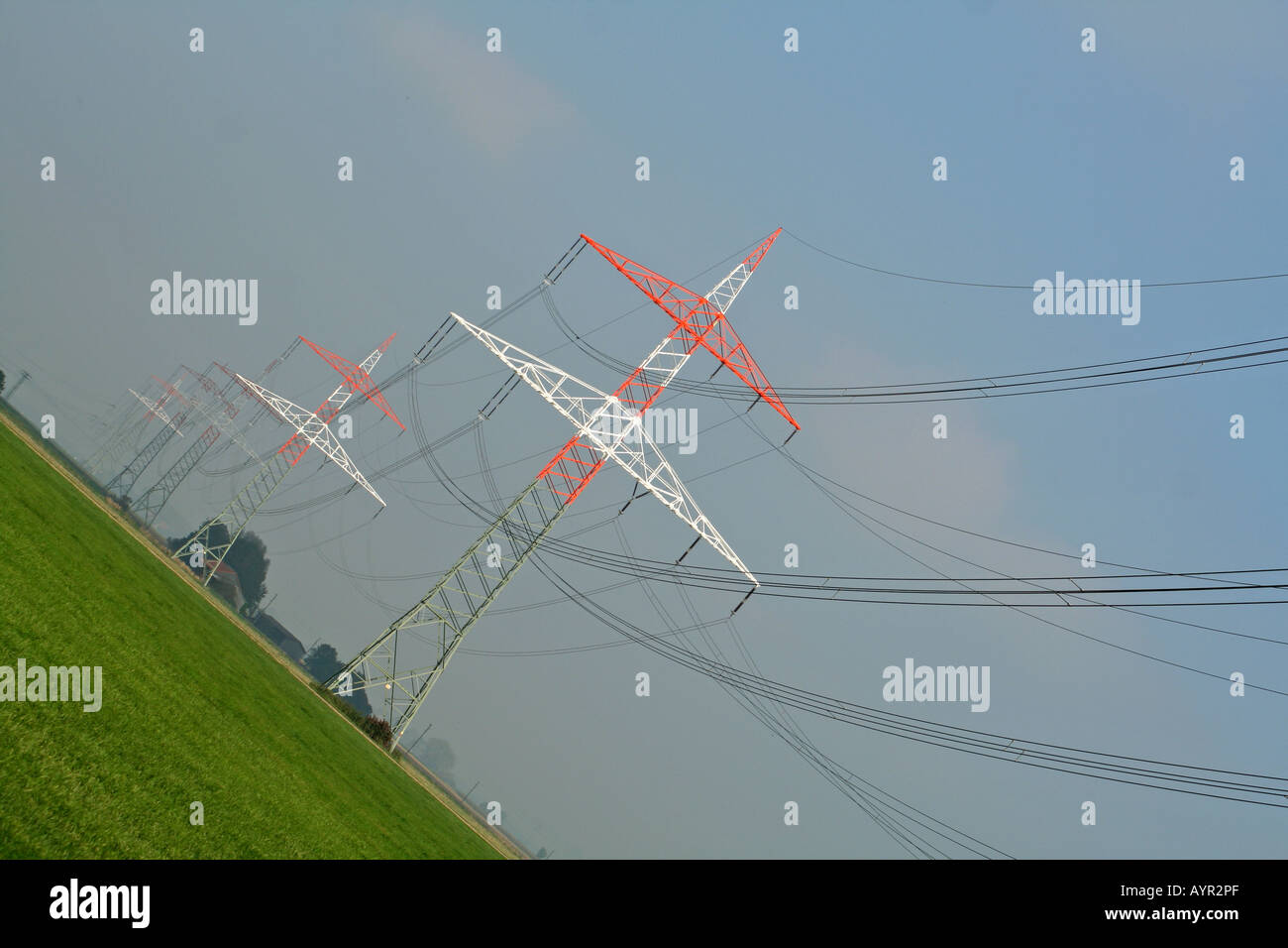 Skewed perspective hi-res stock photography and images - Alamy