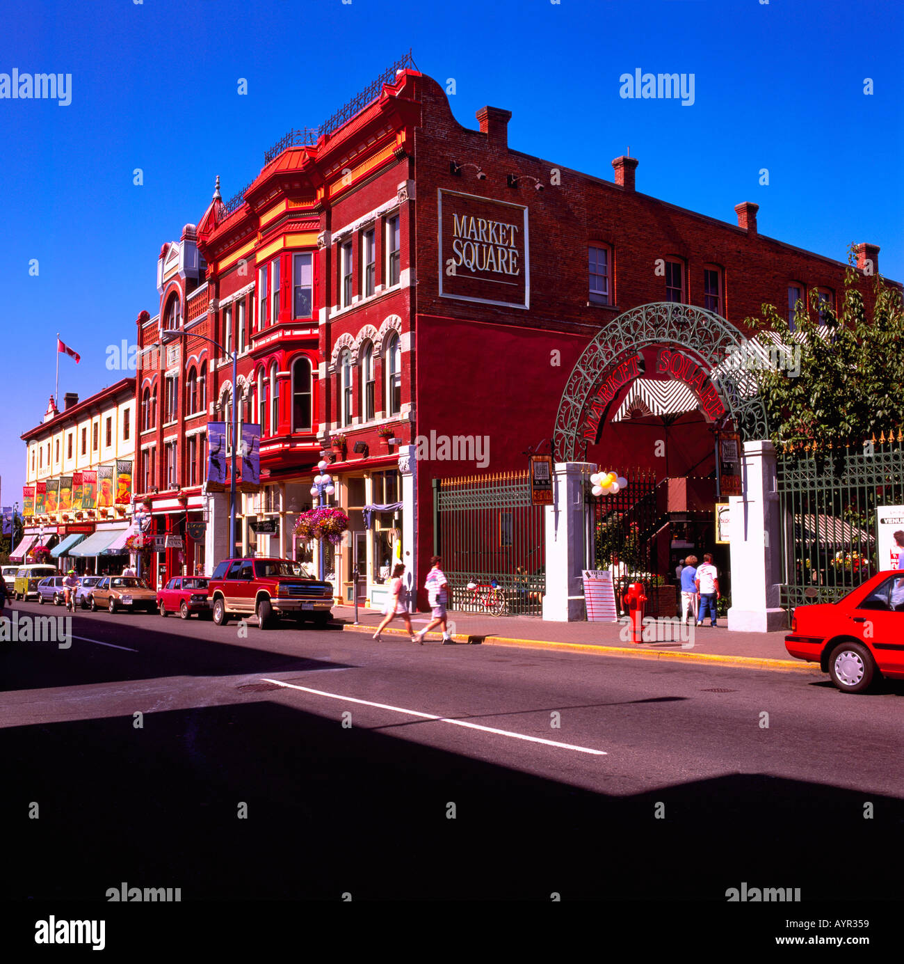 Victoria vancouver market square hi-res stock photography and images ...
