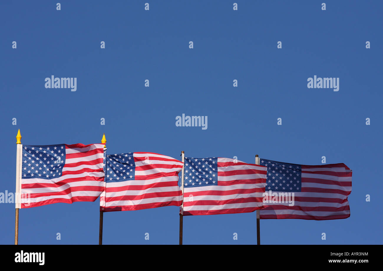 Reihe von flaggen hi-res stock photography and images - Alamy