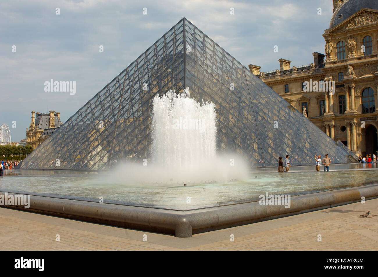 Louvre museum exterior hi-res stock photography and images - Alamy