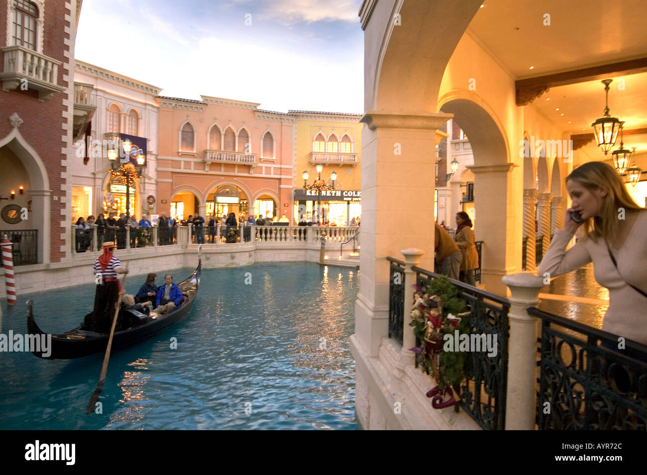 Singing gondolier hi-res stock photography and images - Alamy