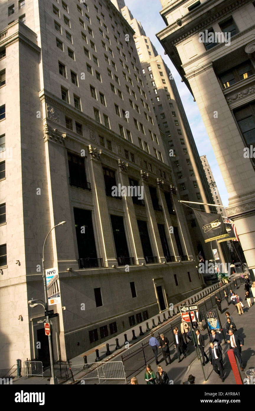 Going to work in new york hi-res stock photography and images - Alamy