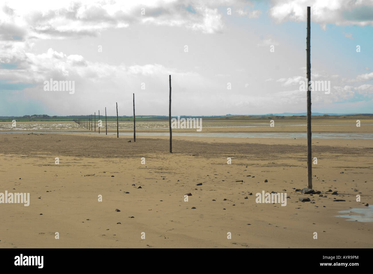 Alignment poles hi-res stock photography and images - Alamy