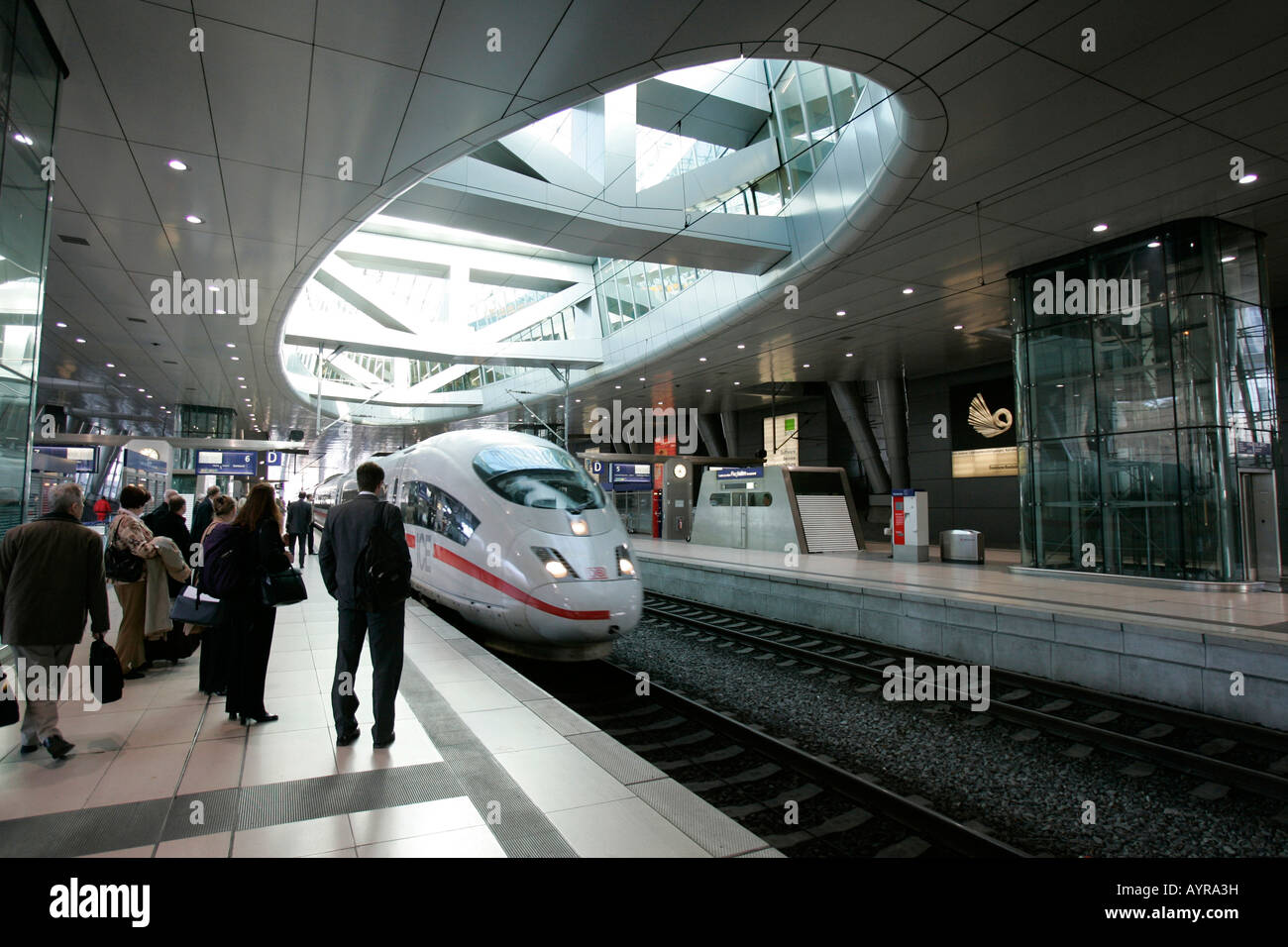 ICE 3 high-speed train, railway station at Frankfurt International ...