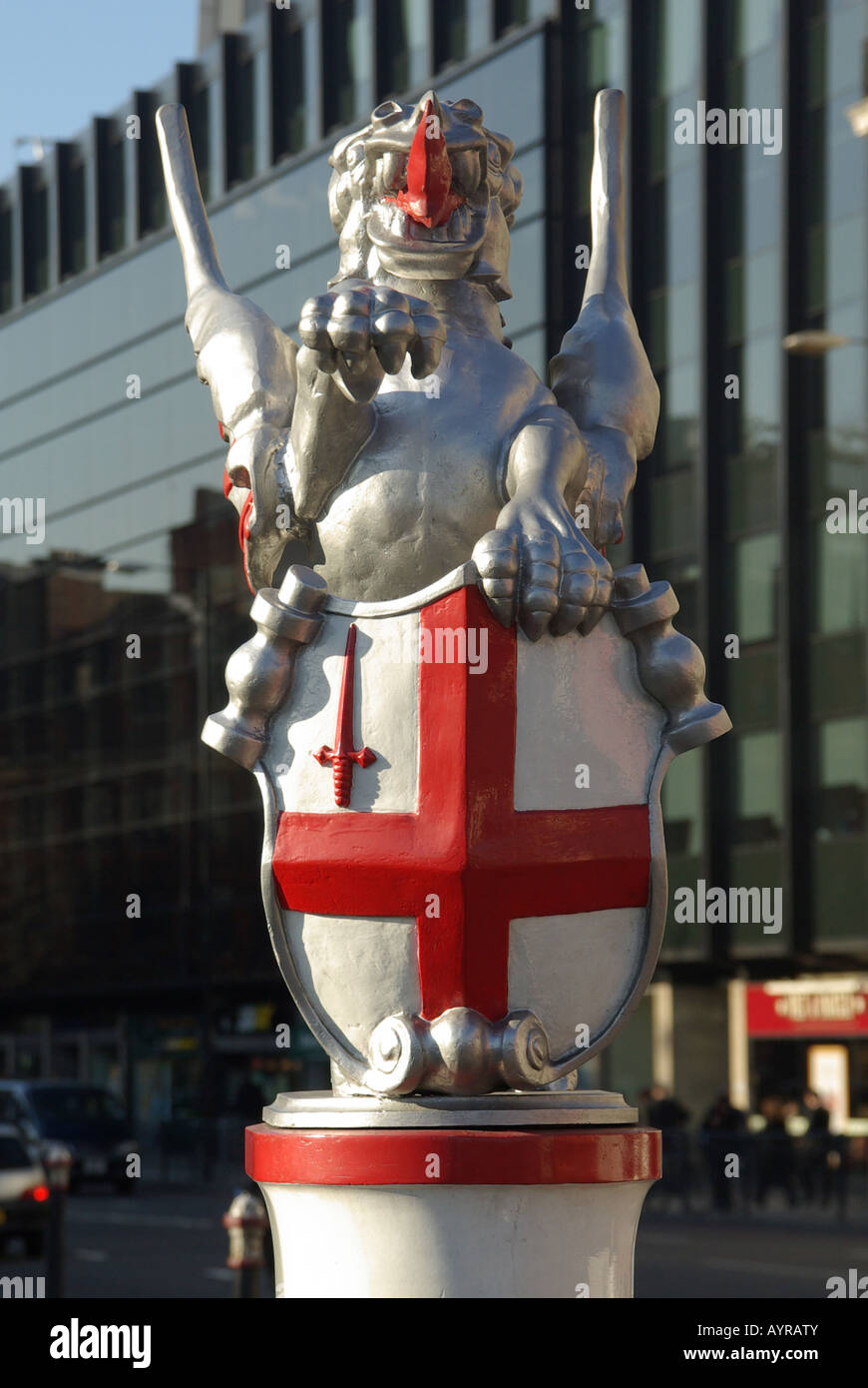 Tower Hill dragon statue with shield marking the highway entry exit ...