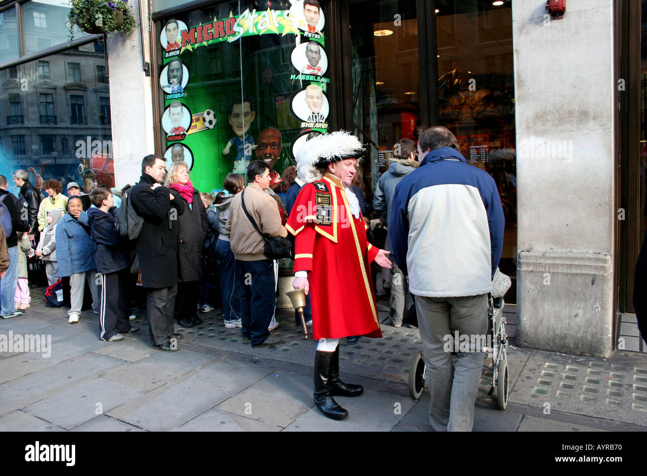 Town crier london hi-res stock photography and images - Alamy