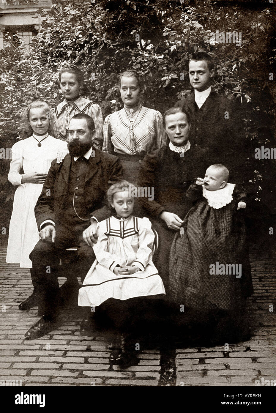 Family portrait, 1907 Stock Photo - Alamy