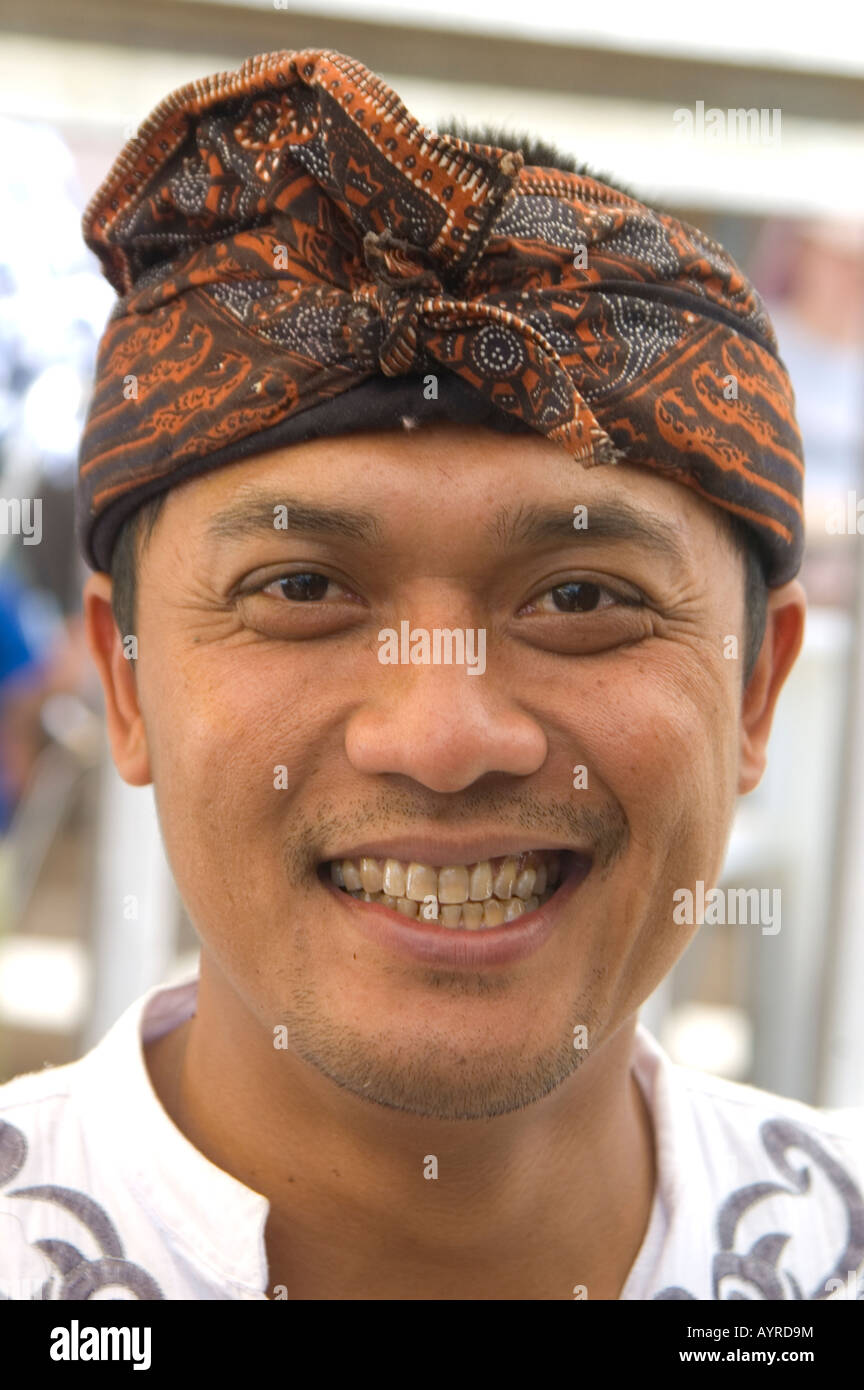 Indonesian man batik hi-res stock photography and images - Alamy