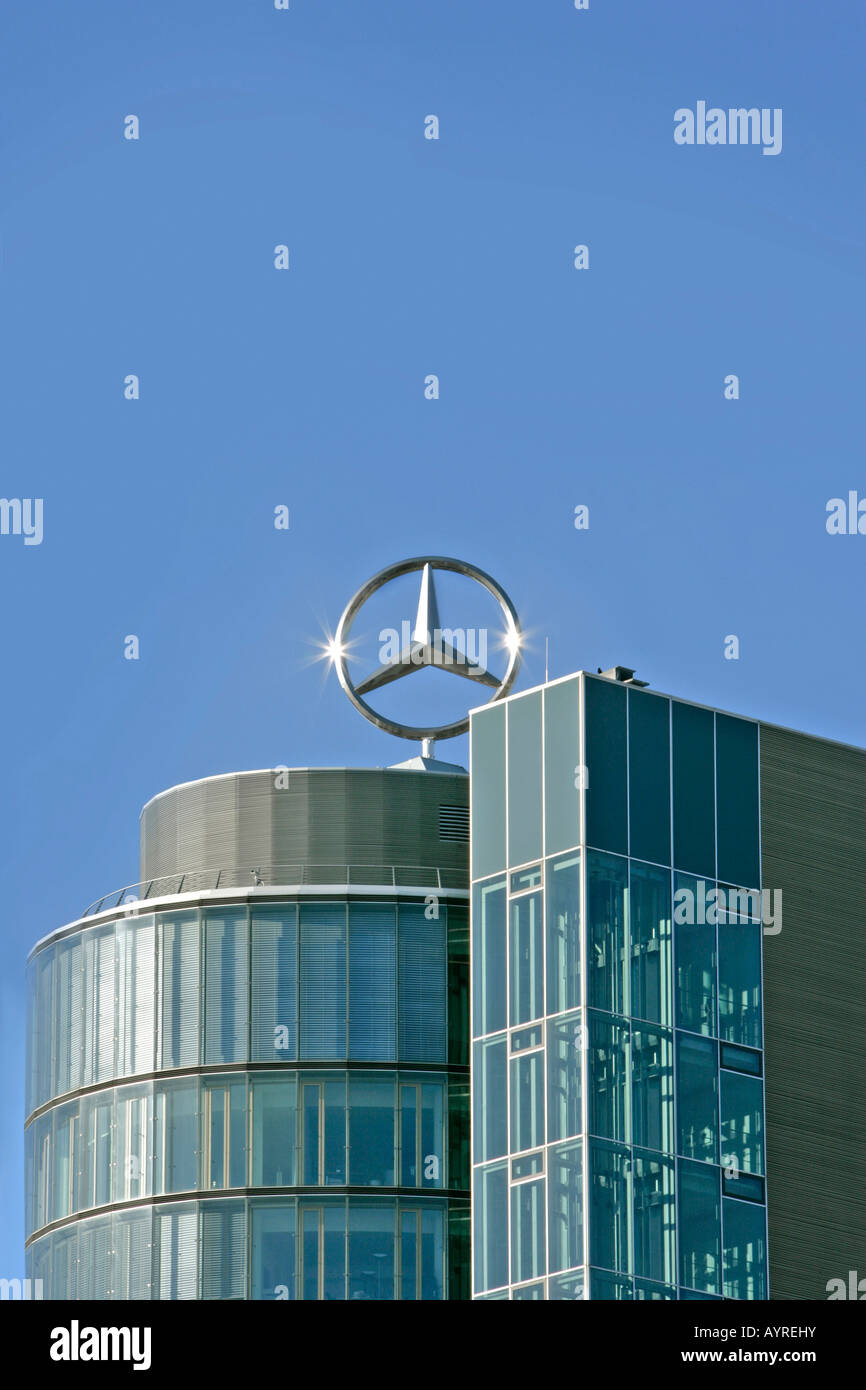 Mercedes benz building munich bavaria germany hi-res stock photography ...