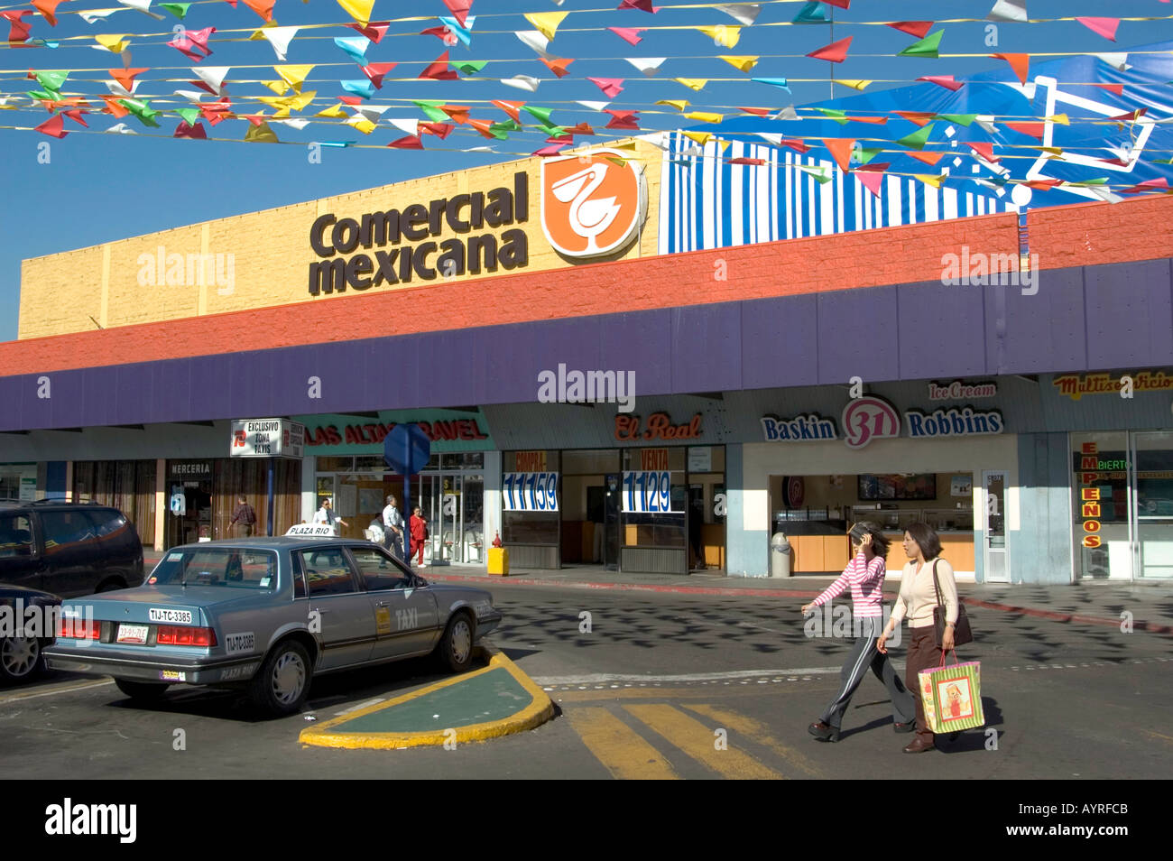 Shopping mexico hi-res stock photography and images - Alamy