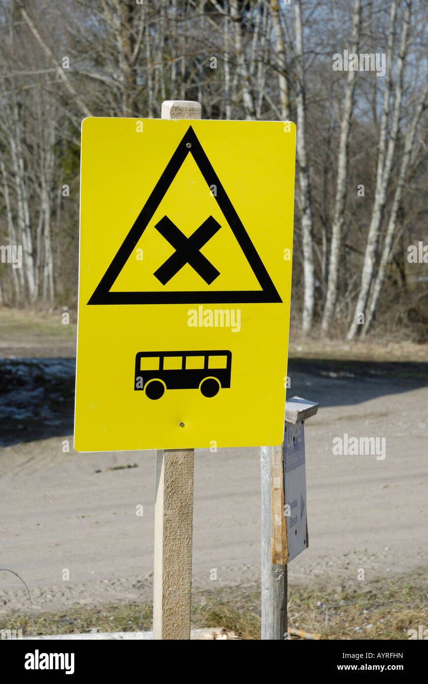 Cross road signs hi-res stock photography and images - Alamy