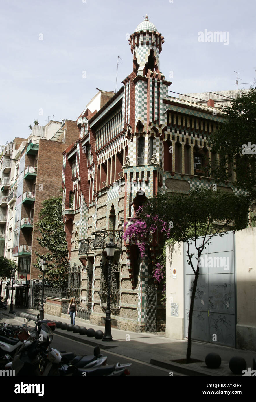 Antonio gaudi casa vincens hi-res stock photography and images - Alamy