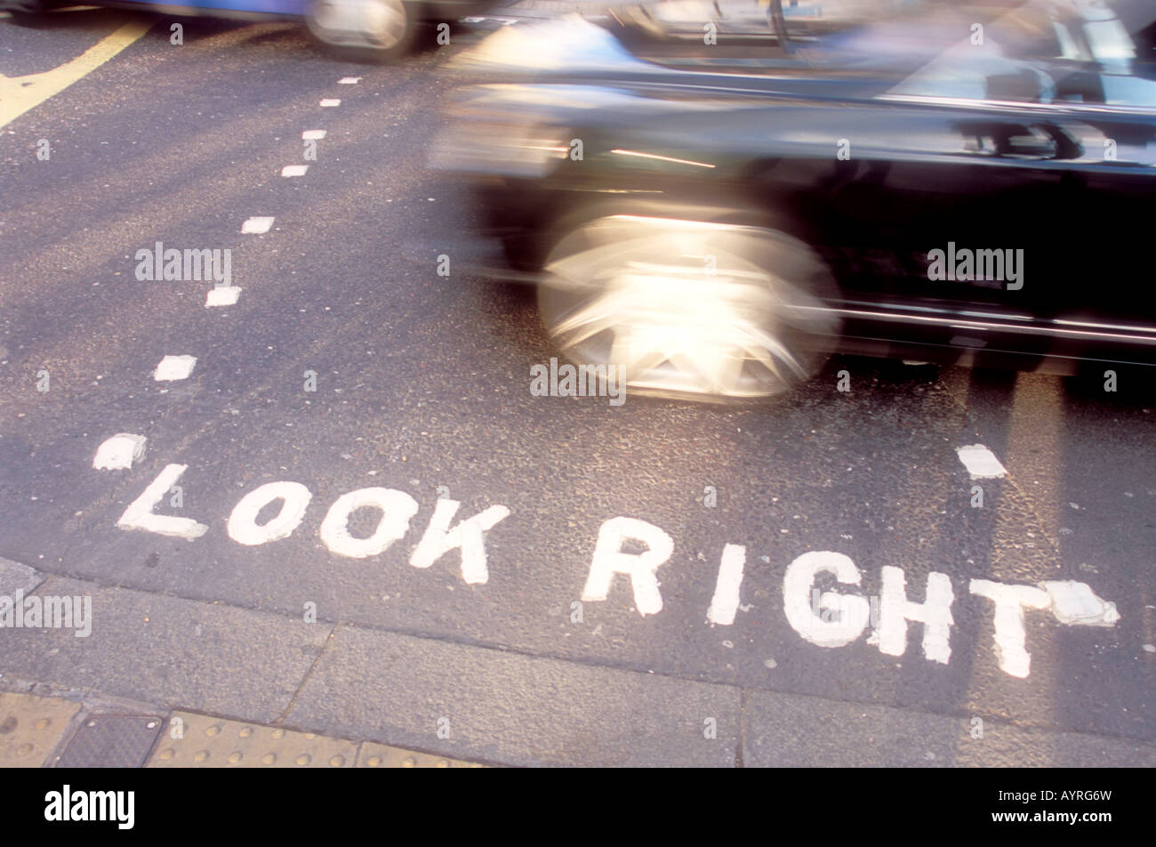 Pedestrian crosswalk safety sign Look Right Stock Photo - Alamy