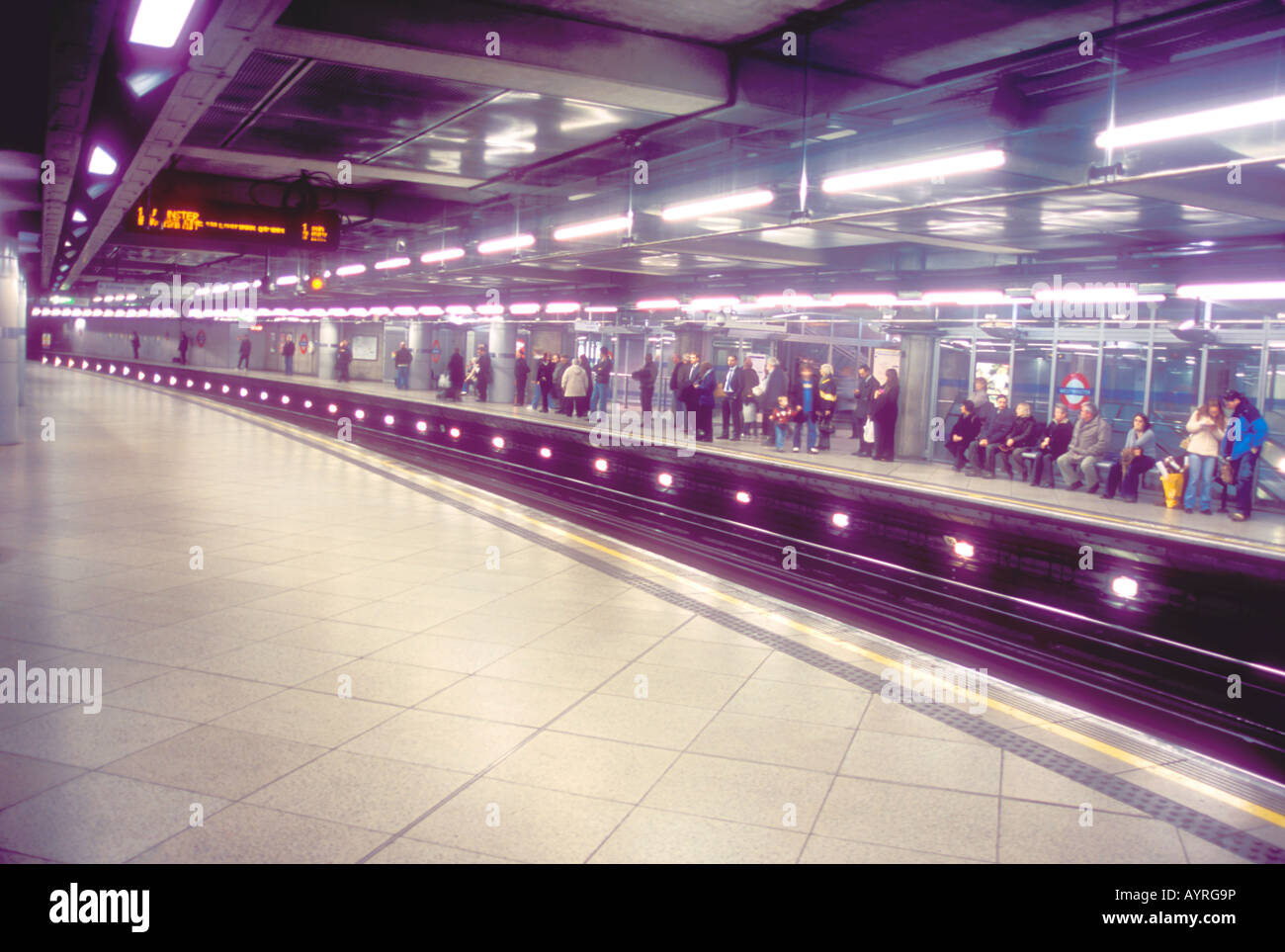 London Underground Tube train station Stock Photo - Alamy