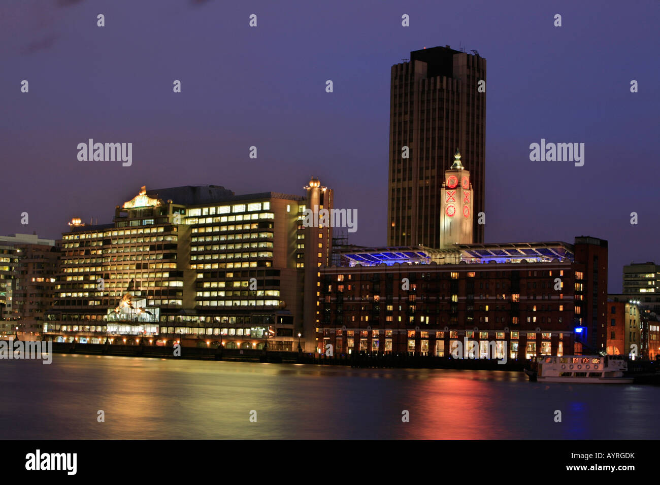 Oxo tower restaurant hi-res stock photography and images - Alamy