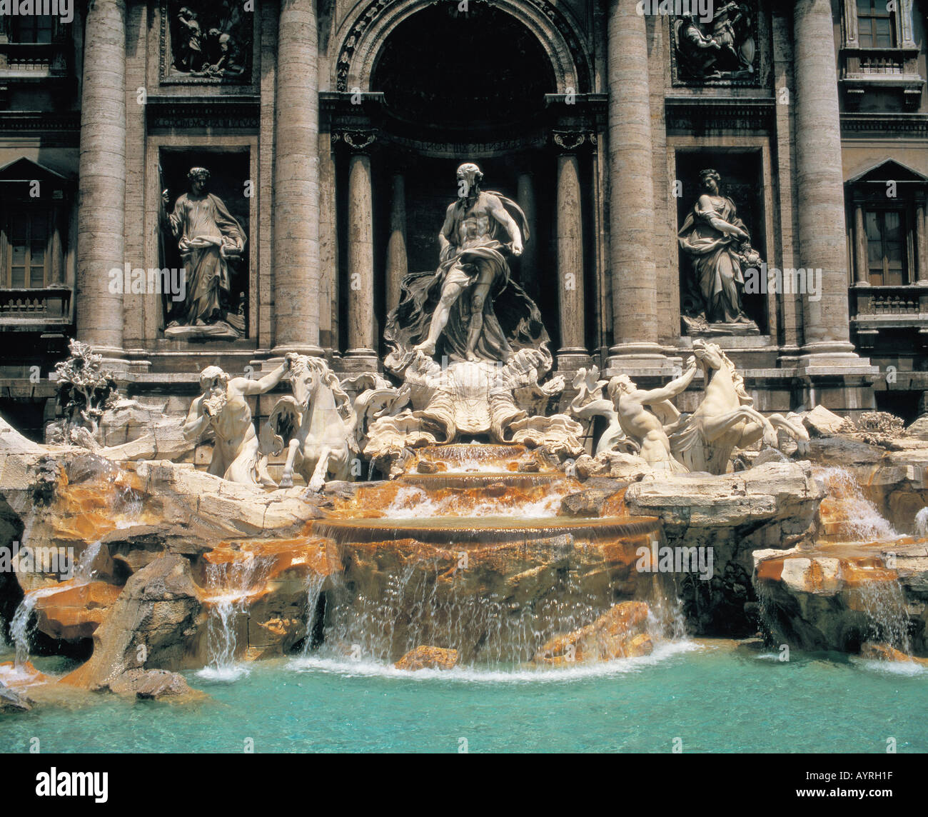 Statue Architecture with Fountain Stock Photo - Alamy