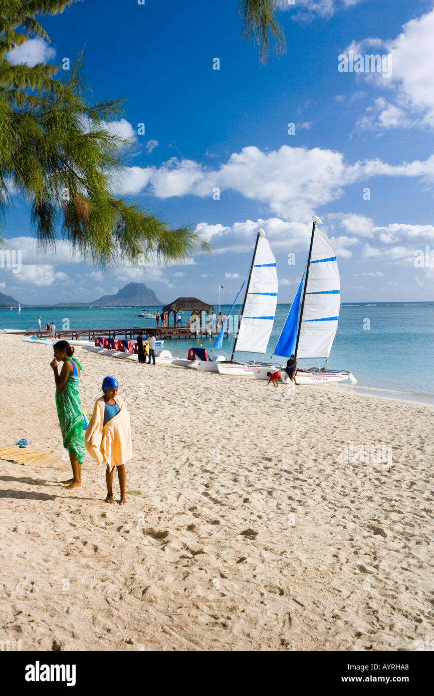 Mauritius Beach scene Stock Photo - Alamy