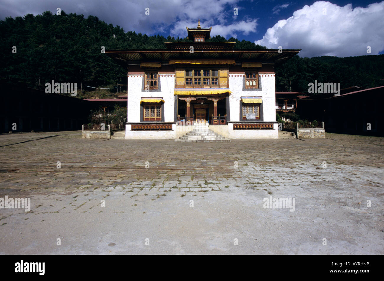 Bhutan school building hi-res stock photography and images - Alamy