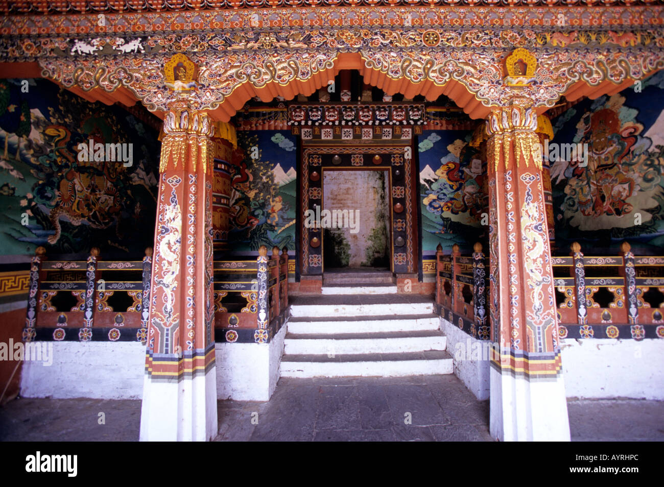 Wangdue phodrang fort hi-res stock photography and images - Alamy