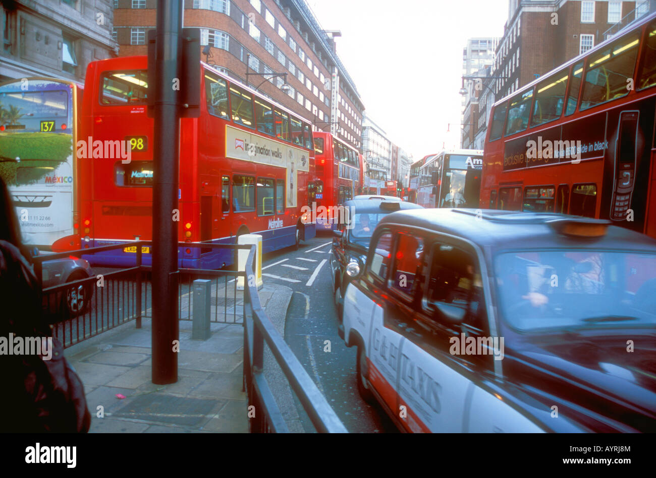 London England city traffic Stock Photo - Alamy
