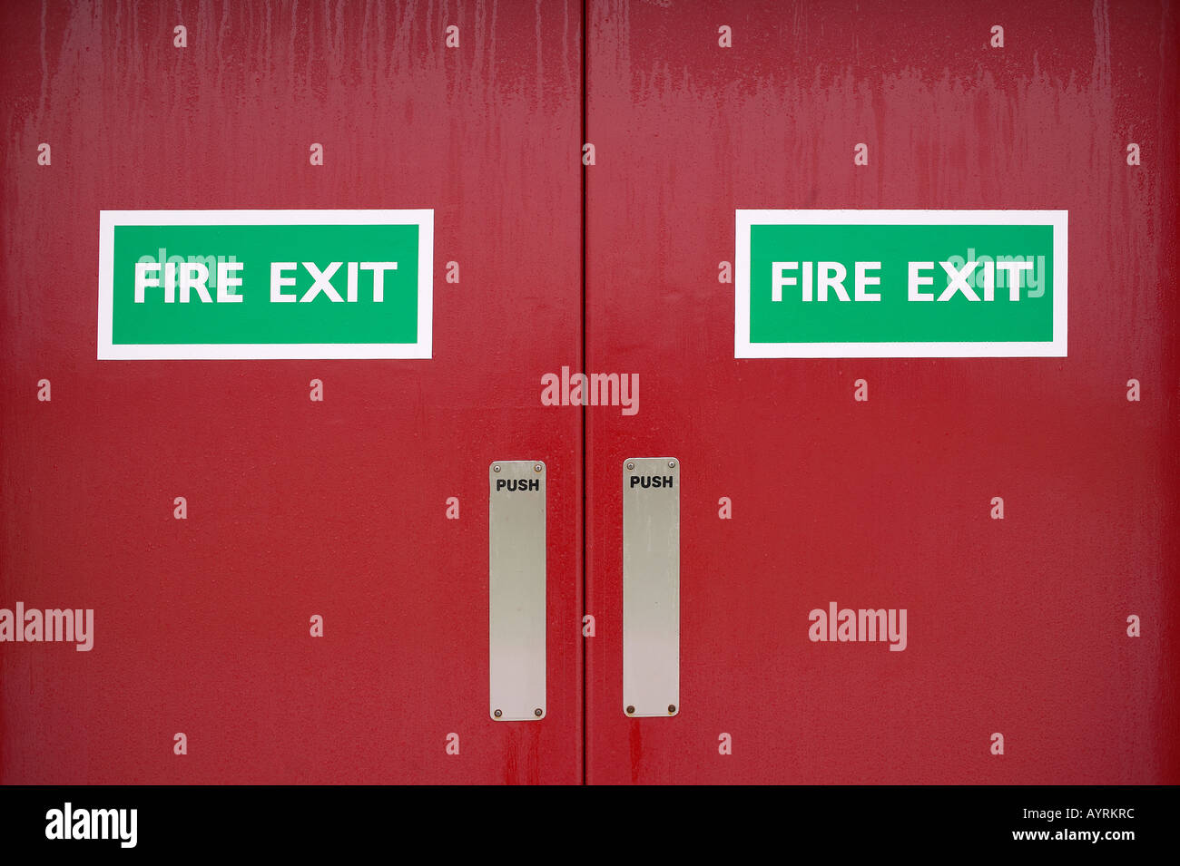 Unsafe fire escape hi-res stock photography and images - Alamy