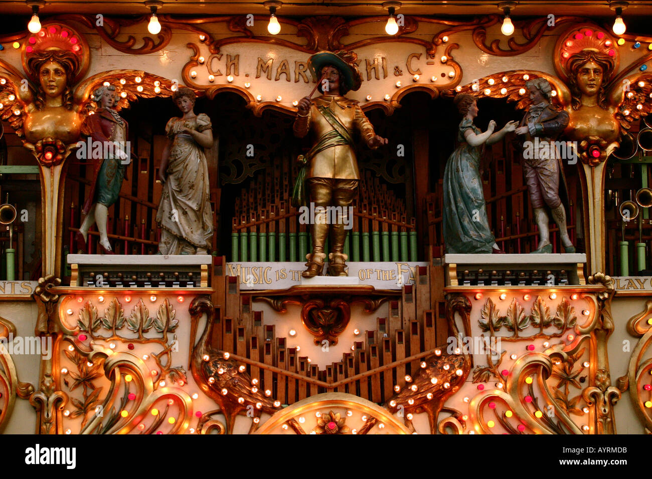 Fairground attraction band hi-res stock photography and images - Alamy